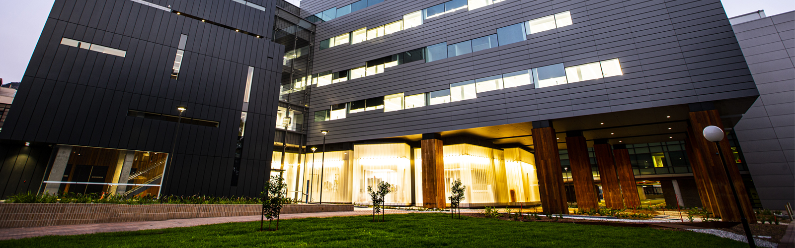 Contact us - University of Wollongong – UOW