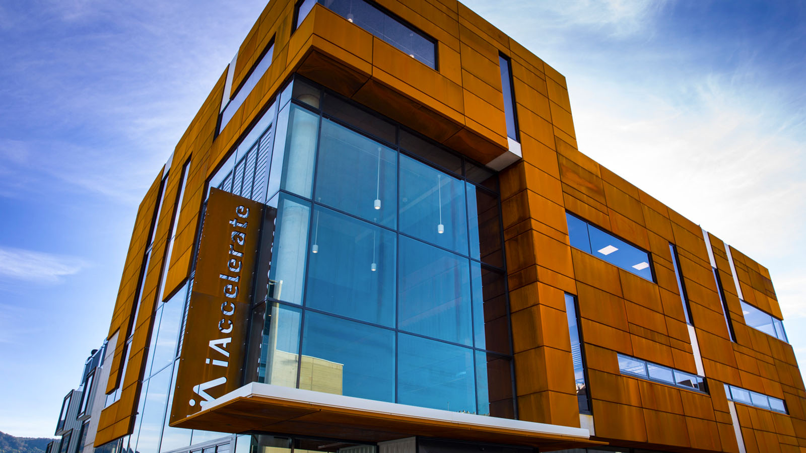 2024: Building a connected network - University of Wollongong – UOW