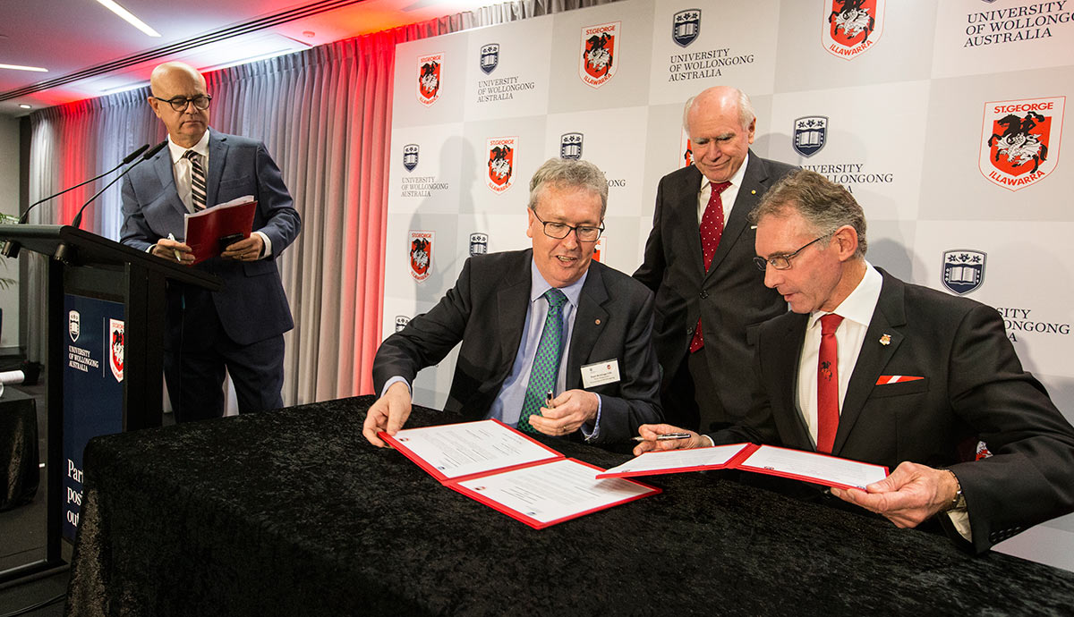 2017 | UOW extends partnership with Dragons - University of Wollongong ...