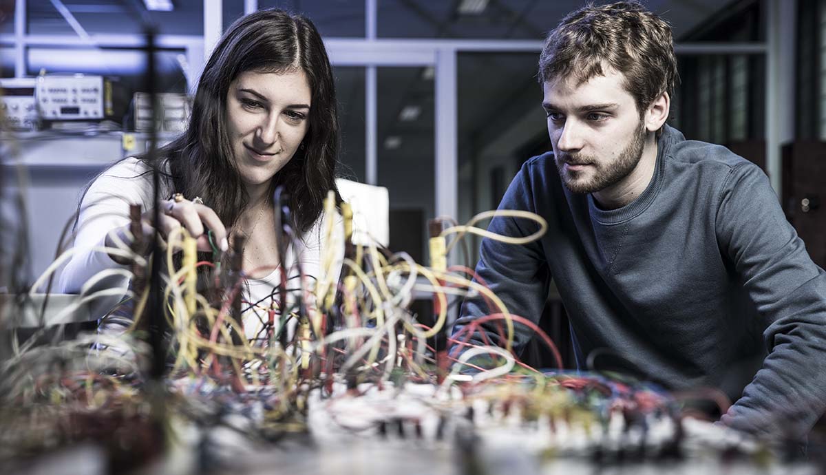 2018 | UOW climbs world rankings for engineering and computer science ...