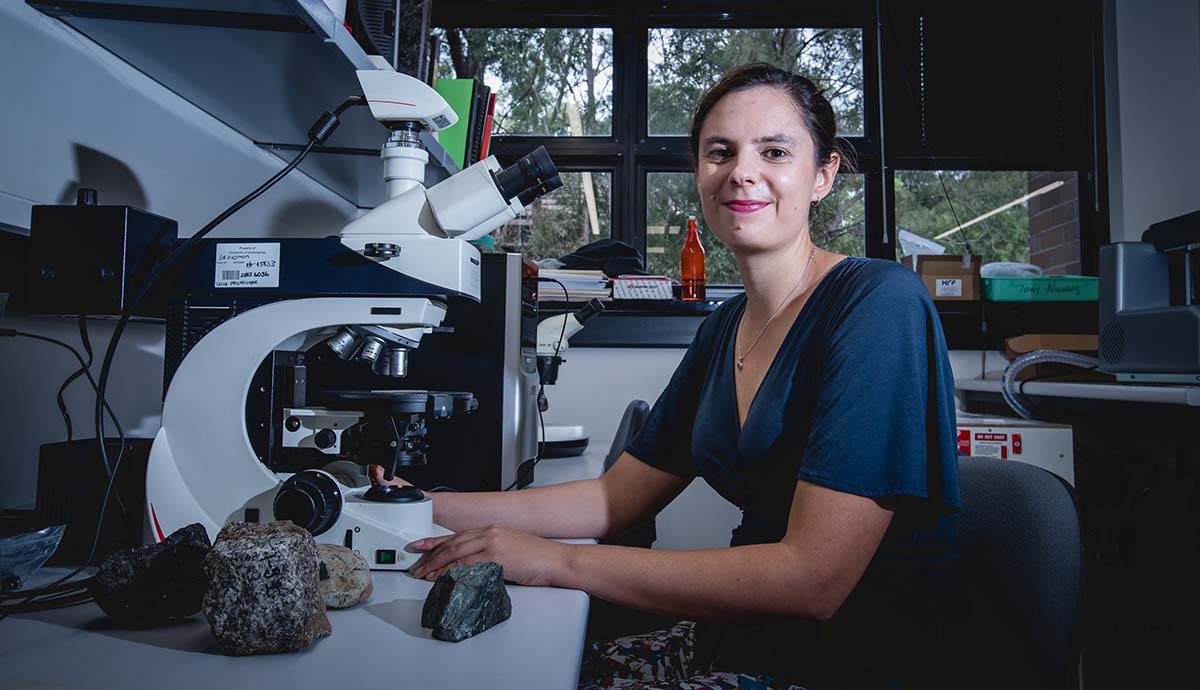 2019 | UOW geologist one of ABC’s Top 5 Scientists for 2019 ...