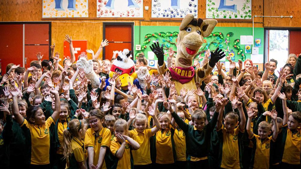 2019 | Mascot magic delights primary school students - University of ...